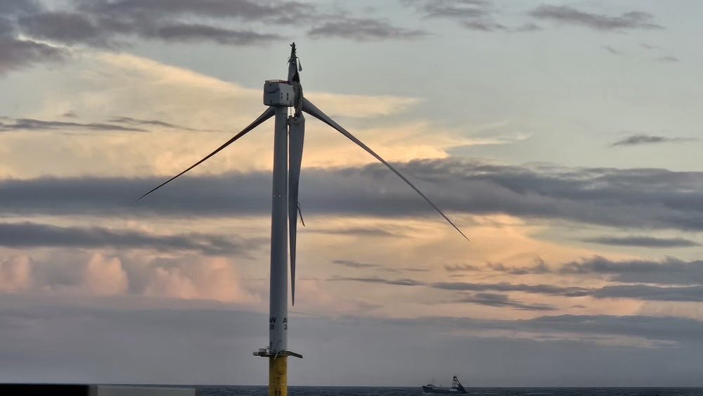 Vineyard Wind US Offshore Wind Turbine Breaks Apart, Scatters Debris ...
